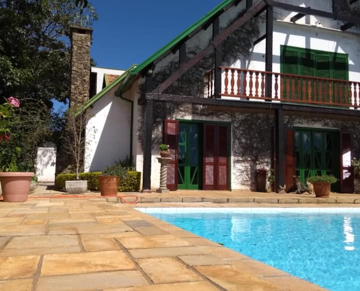 Casa Mobiliada, Serra Negra Central,  Piscina . - Serra Negra