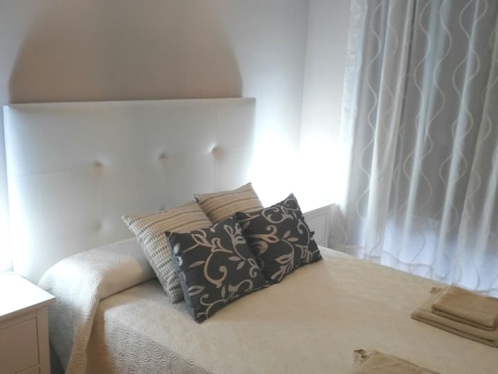 Casa Con Tres Plantas,  Dos Parking Y  Wifi Gratis - 托雷莫利諾斯
