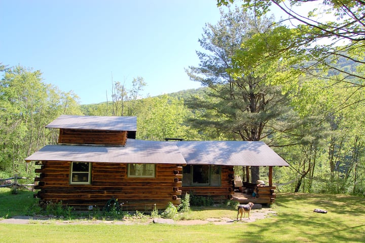 Mountain Views, Log Cabin Hideaway W/seasonal Pond - Phoenicia, NY