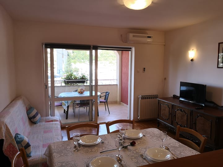 Apartment Laura 3 * * * : 4-6 People, Crikvenica - Crikvenica