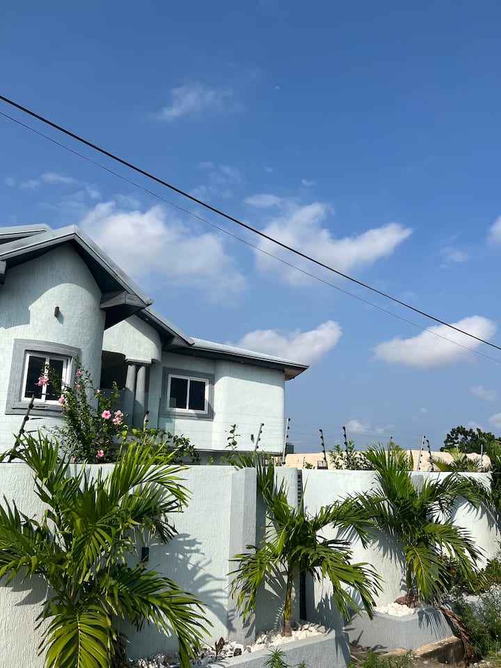 Accra House - Accra
