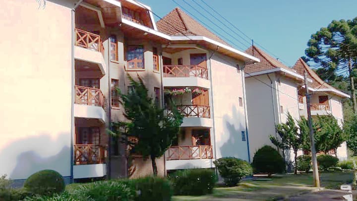 Apto Em Campos Do Jordão À 1 Km Do Capivari - Campos do Jordão