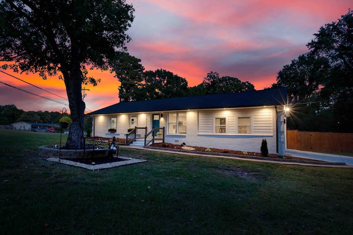 Close To Braves Stadium And Nearby Lakes - Smyrna, GA