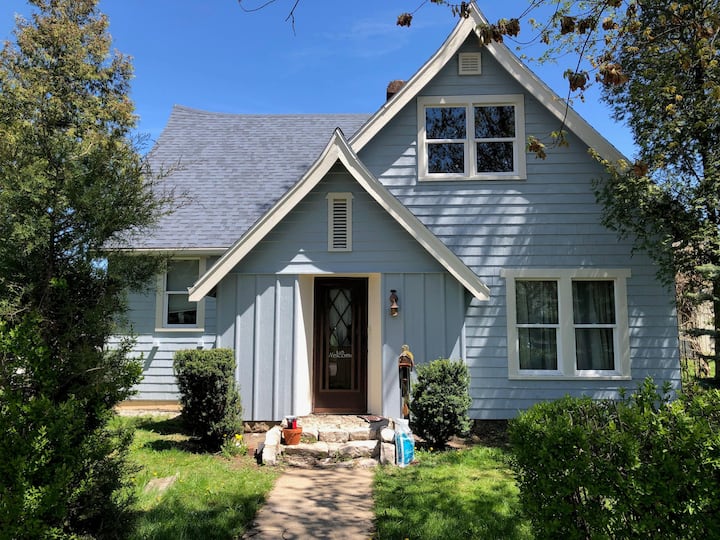 Spare Room In Cozy House - Port Clinton, OH