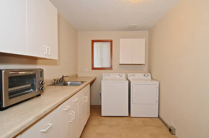 Seattle Bus To Downtown Stay In Beautiful Home - Seattle, WA