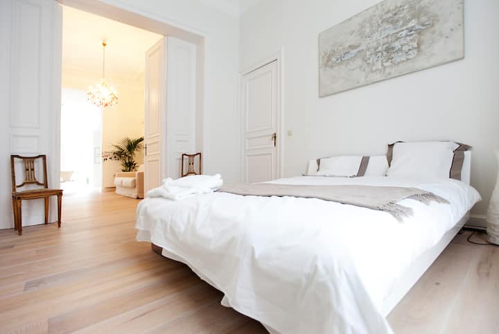 Luxueux Appartement Dans Le Quartier Châtelain. - Brussels