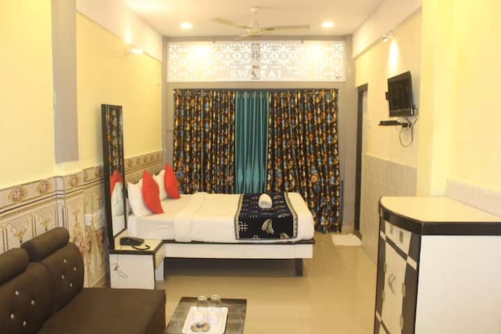 Yusuf Meherally Centre, Panvel | Timings, Images, Best Time