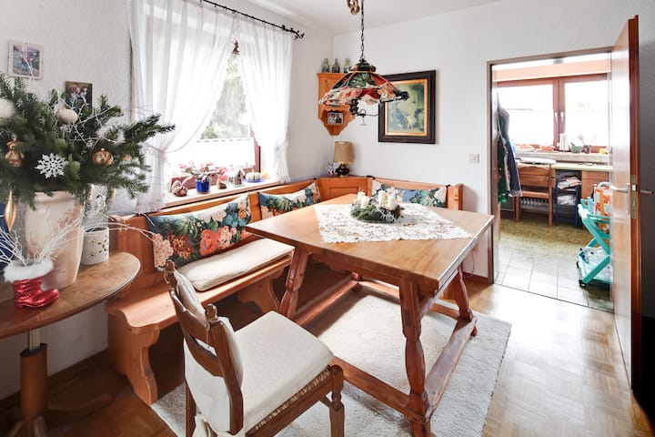 House With Garden - München