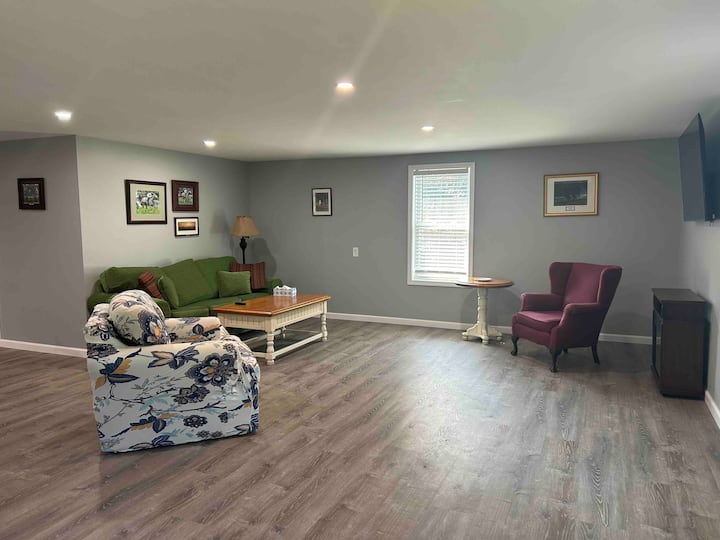 The Saratoga Loft- Perfect For 2-4 People - Saratoga, NY
