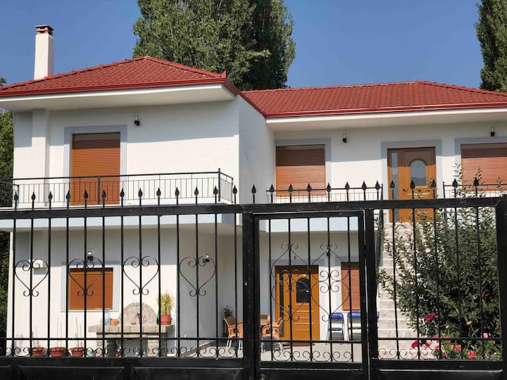 Village Villa (Onlycash Paid)0695863040/0695852091 - Korçë
