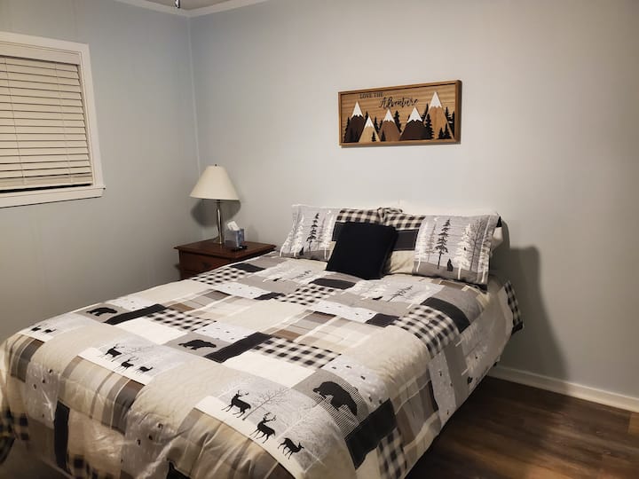 Cozy, Newly Updated, Super Clean 2br/2ba - Cass Scenic Railroad State Park, Cass