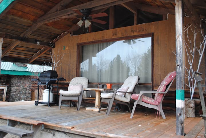 Bet-cha-wana Stay Moose Cabin - Trout Lake