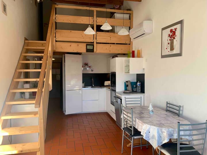 T3 En Duplex 47m2a à 1 Minute De La Plage - French Riviera