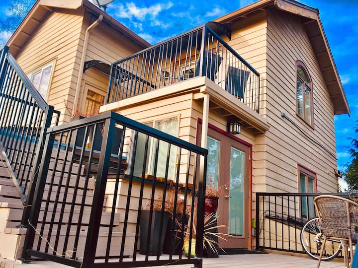 Ravenna Garden Retreat - Seattle, WA