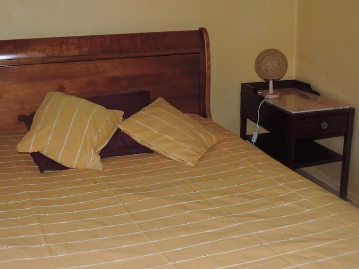 La Buttardière, Trois Chambres, Chez L'habitant. - Saint-François-Longchamp
