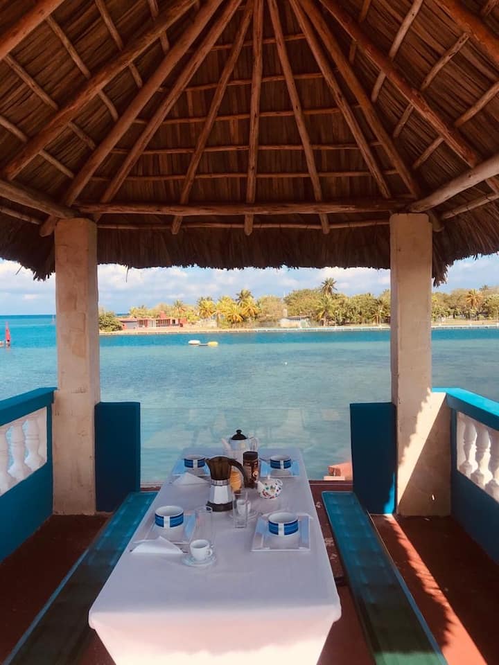 Hostal Con Duendes Y Encanto En Marina Hemingway - Havana