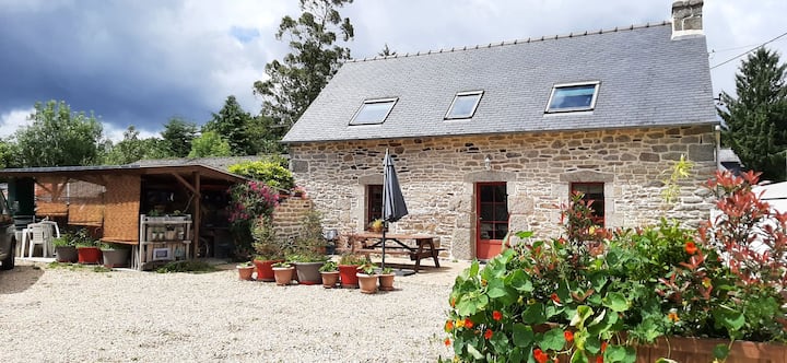 La Petite Maison Bretonne De Céline - Forêt de Huelgoat