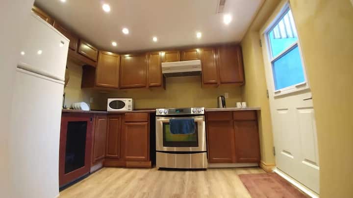 A Private Suite Close To Toronto Airport 40% Off! - Brampton