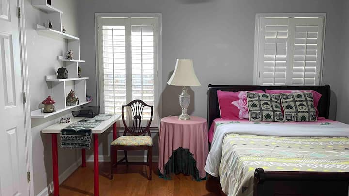 Feel Yourself At Home! - Marietta, GA