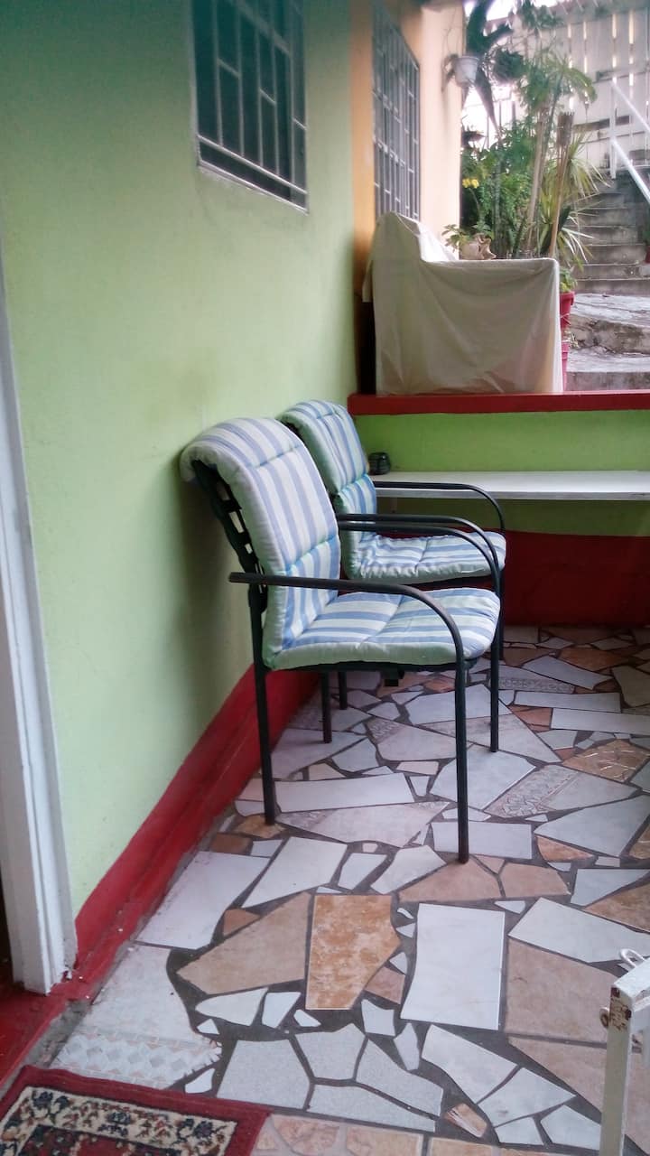 Explore & Unwind - Cosy Vacation Apartment - Granada