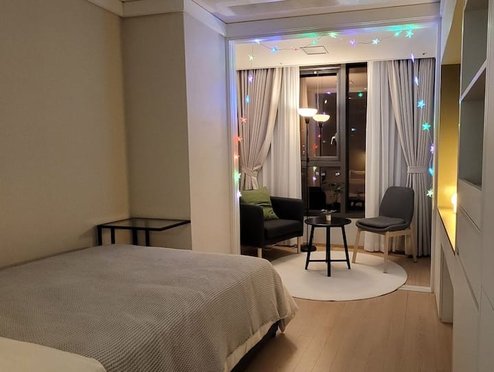 Memorable Days In The Heart Of Seoul - Seoul