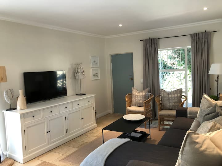 The Lemon Tree Cottage Parkhurst - Johannesburg