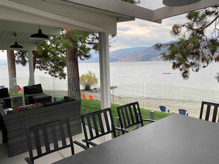 Seclusion Bay Resort, Cabin 8. Luxury Lakeside. - West Kelowna