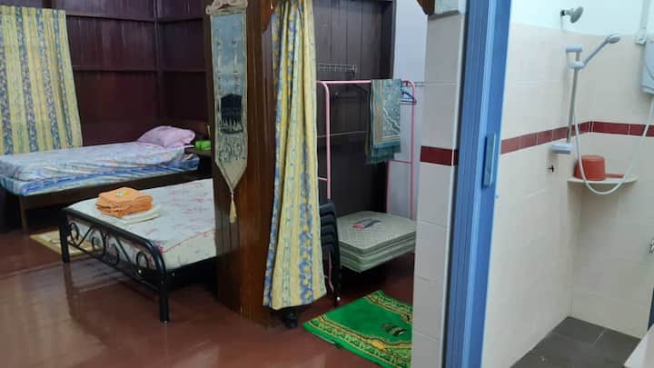 Homestay D' Rayyan 2 - Ayer Hitam