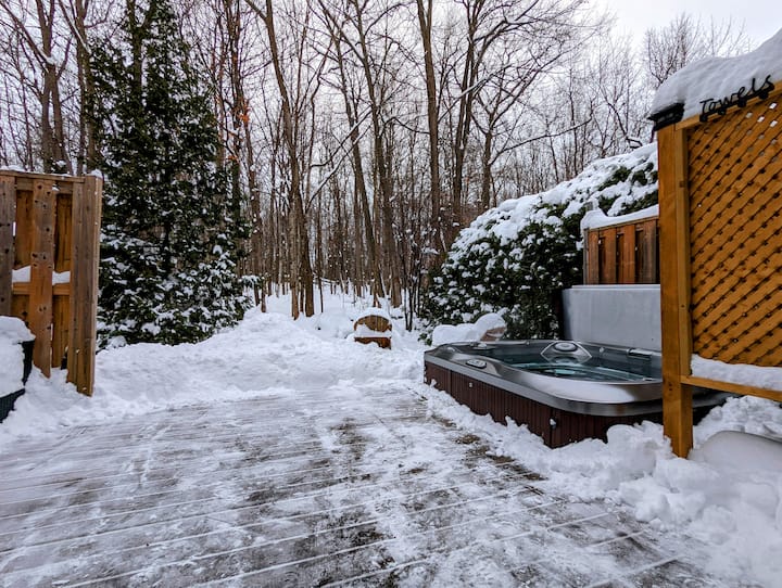 Forest Oasis In Tay W/large Jacuzzi Hottub - Midland