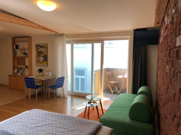 Quietart  Living 2 - Vienna