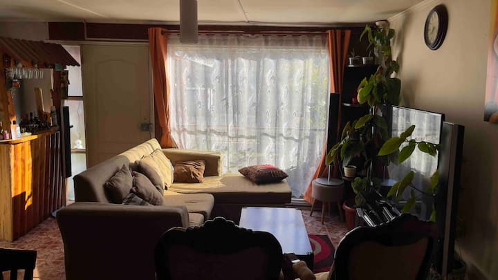 Habitación Privada Cerca Del Centro, Baño Calefecc - Coyhaique