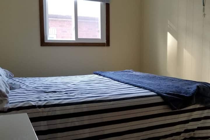 Wasaga Cottage 3 Bedroom 1.5 Baths - Wasaga Beach