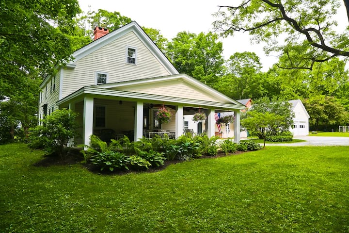 Modern Farmhouse Retreat With Pool On Maple Hill - Lenox, MA