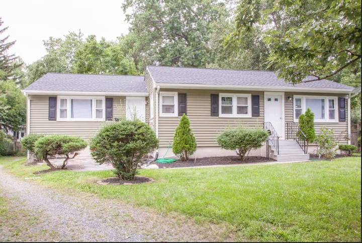 Princeton /Lawrence Getaway ! - Trenton, NJ