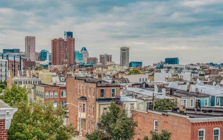 Luxury Living W/parking Close To Everything - Baltimore, MD