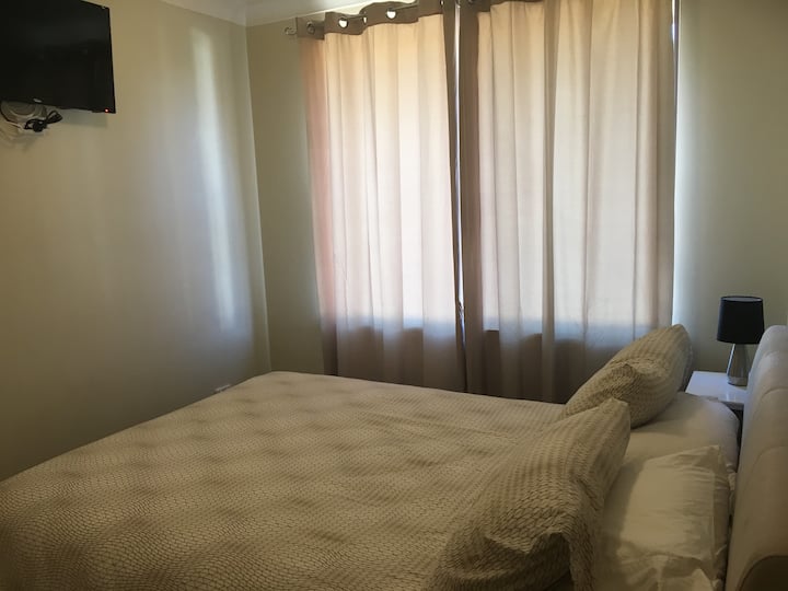 Wakeford St Family Apartment - Orange, Australia