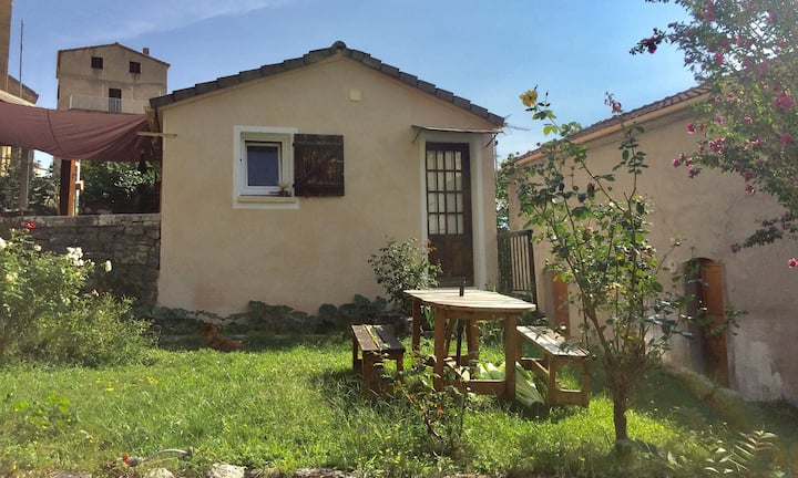 Petite Maison Dans Vieille Ville - Corte
