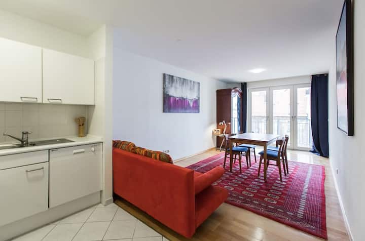Central Spacios Apartment Close To Alexanderplatz - Berlín