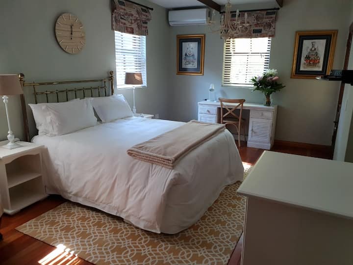 Standard Double Room - Brits