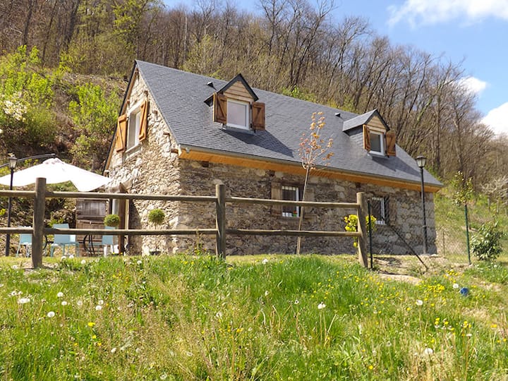 Le Gîte Casaou à Ouzous Dans Les Hautes-pyrénées - Pierrefitte-Nestalas