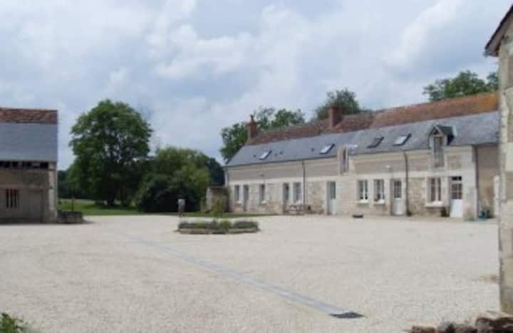 "Etape A Villeperdue" - La Barillonnerie - Sainte-Catherine-de-Fierbois