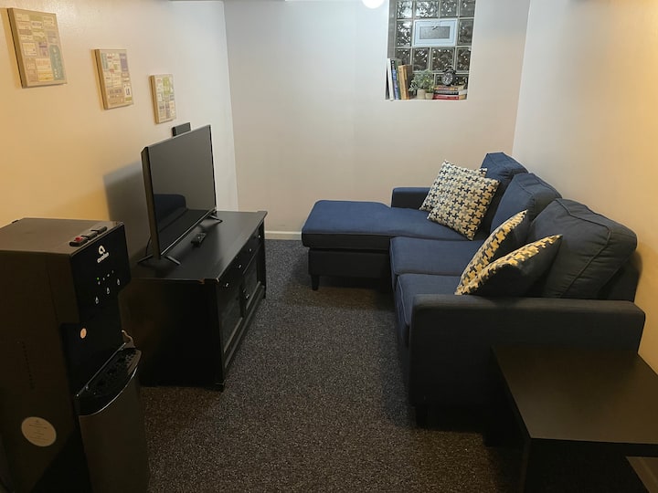 'Secret Garden' Apartment In Wrigleyville - Chicago