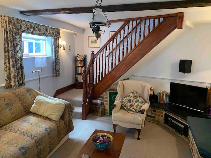 Characterful Seaside Cottage With Secluded Garden. - Hastings