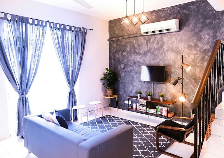 [4br; Wifi; Netflix] Id Decor Homstay @Melaka City - Ayer Keroh