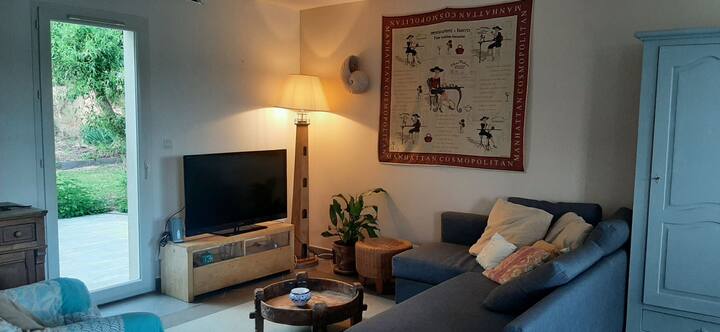 Chambre Avec Salle De Bains Privative 
Au Calme - Villefranche-sur-Saône