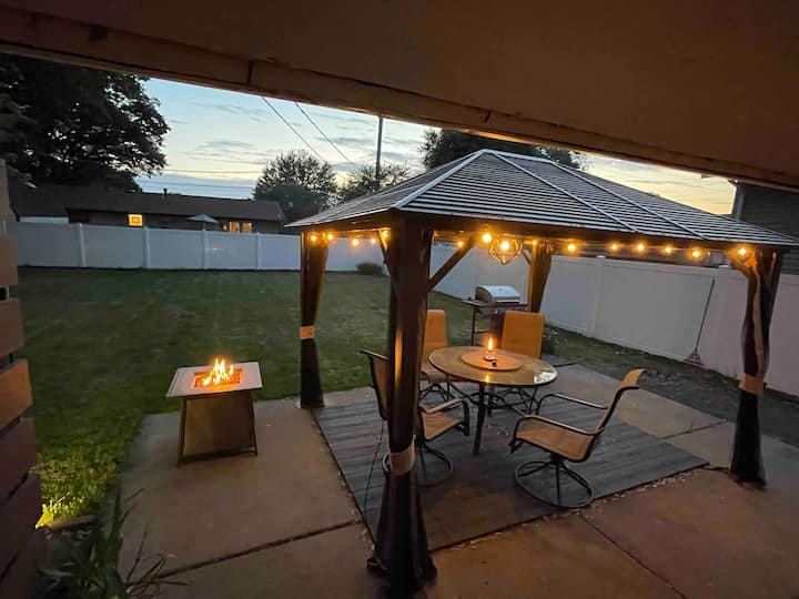 Luxury Home Fenced In Yard Palos Heights 3br/2b - Orland Park, IL