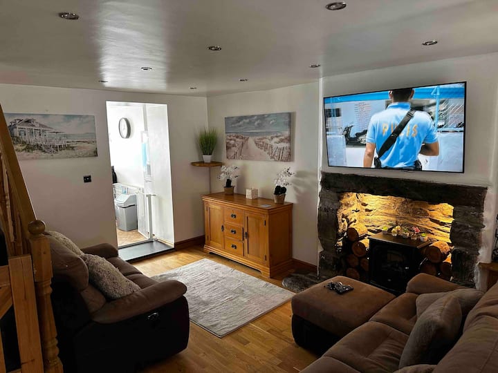 Beautiful Two Bedroom House With A Cottage Feel - Portmeirion