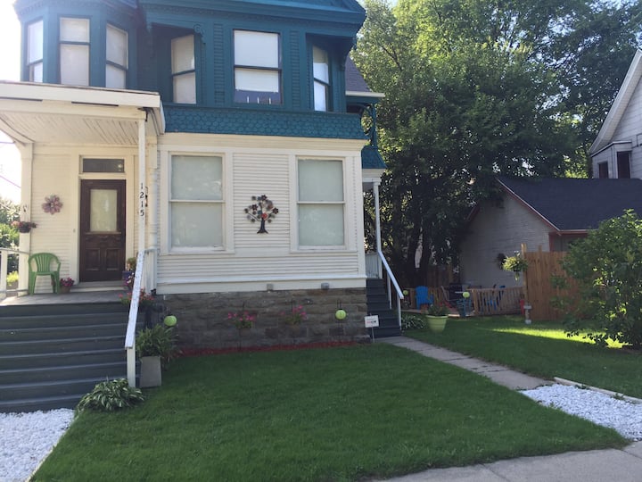 Port Huron Historic Queen Anne Home - Sarnia