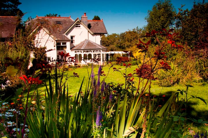 House For 10 In The Brecon Beacons - Brecon