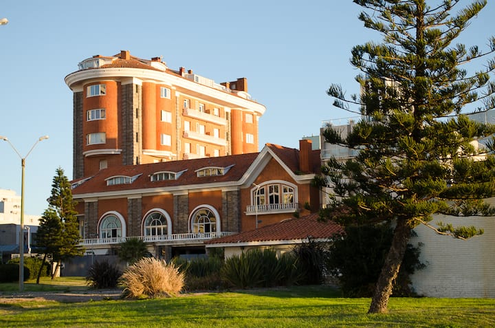 Acogedor Apartamento Con Vista Al Mar. - Uruguay
